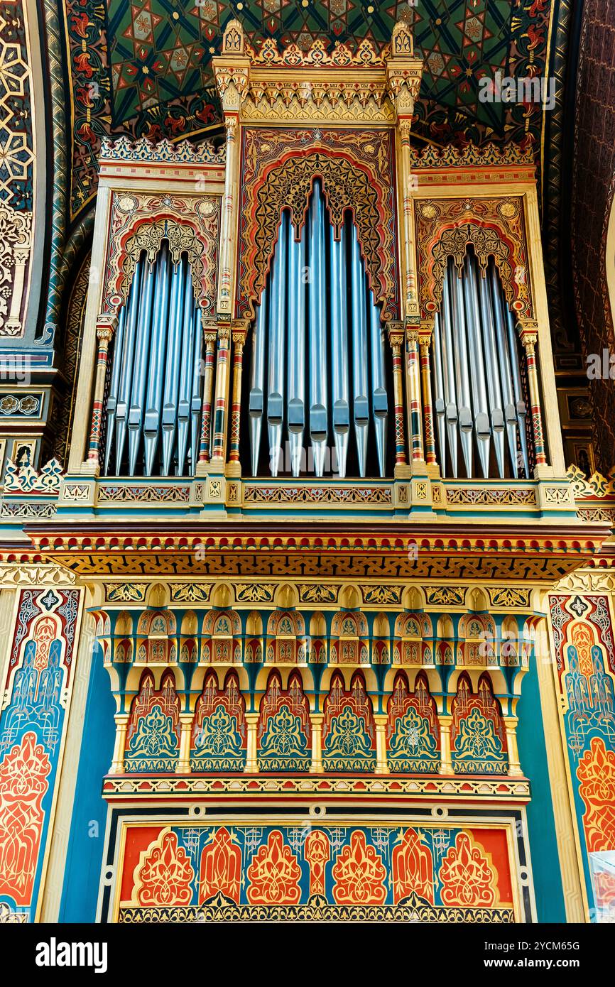 Organ in the south balcony. Spanish Synagogue. The synagogue is built ...