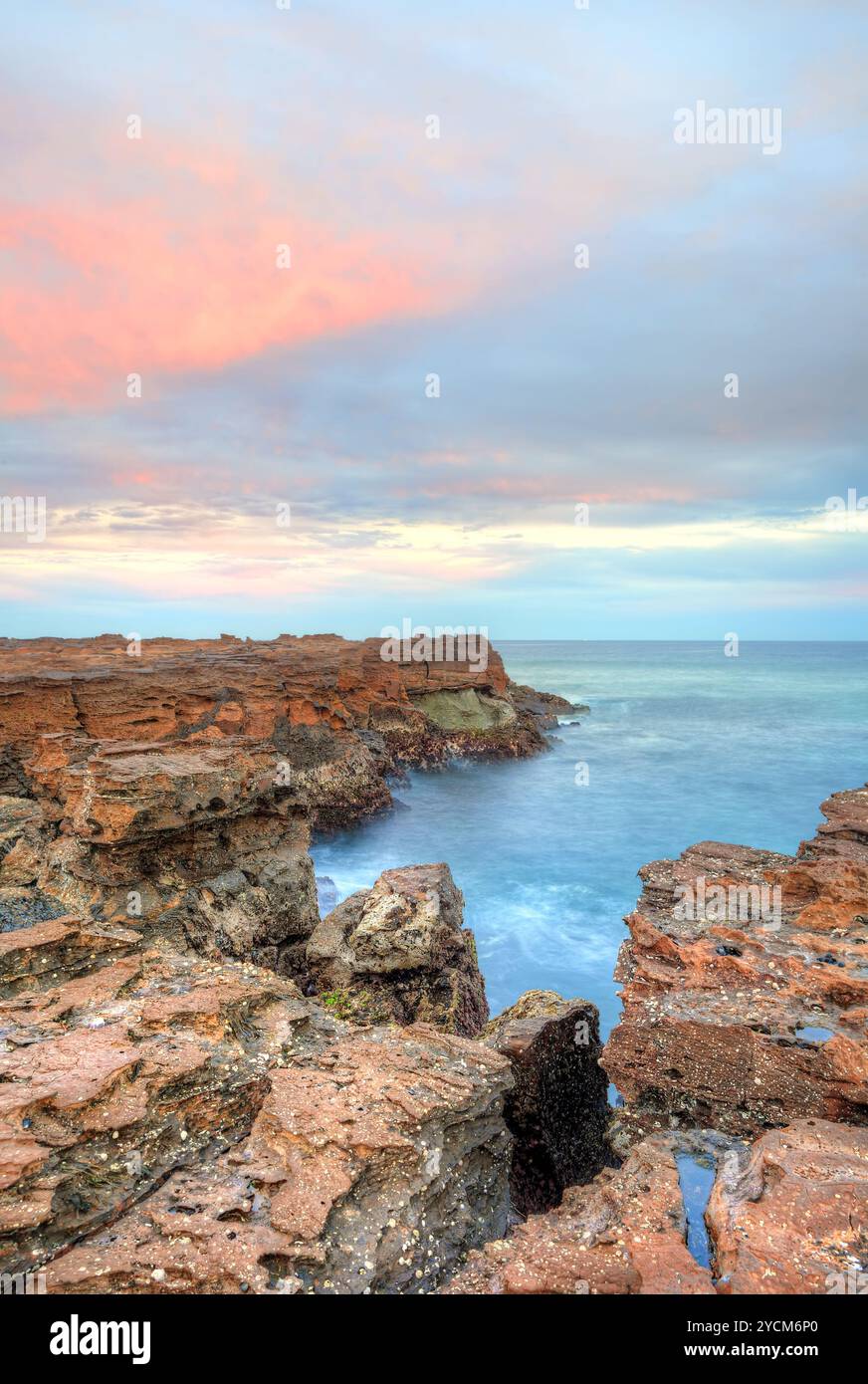 Craggy landscape hi-res stock photography and images - Alamy