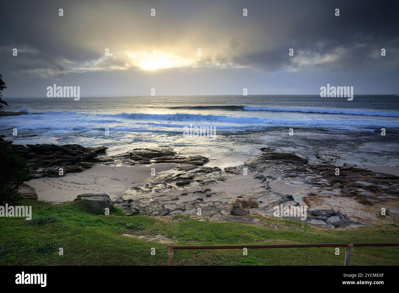 Sounds of the ocean hi-res stock photography and images - Alamy