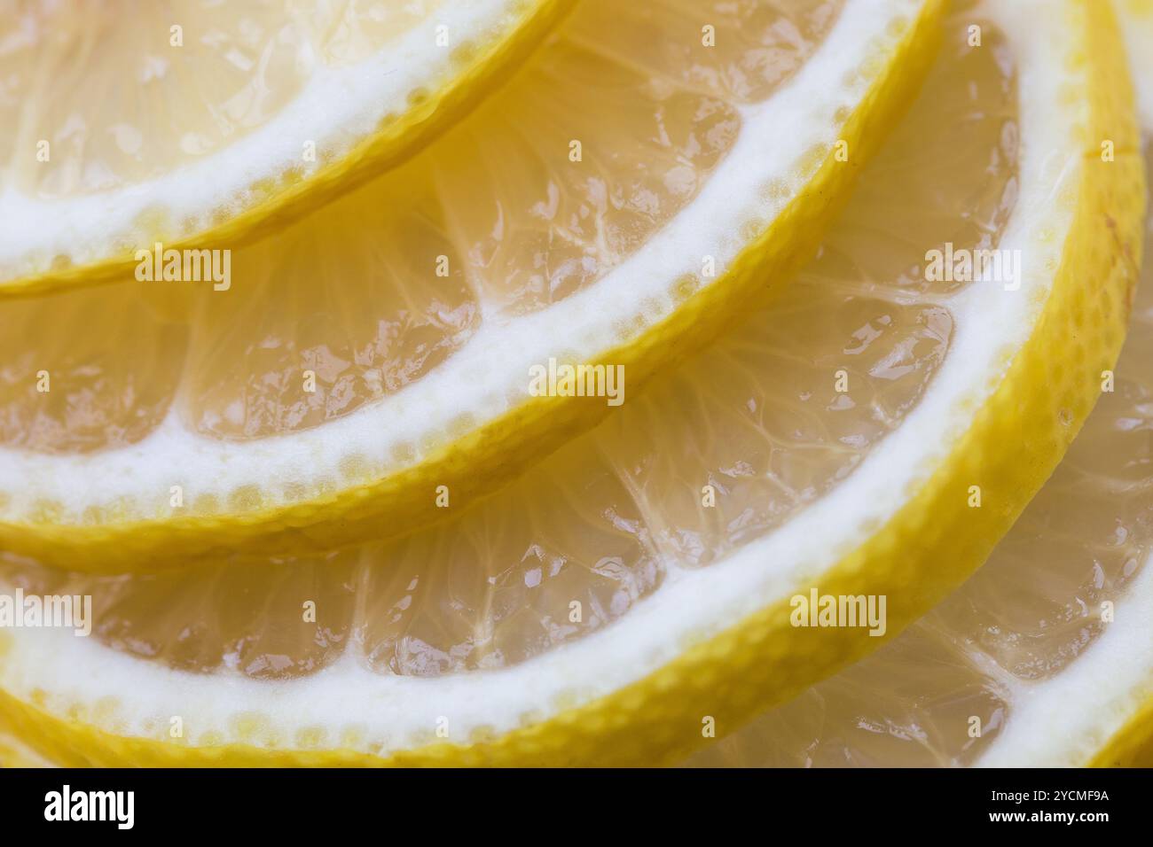 Circle sliced fresh lemon hi-res stock photography and images - Alamy