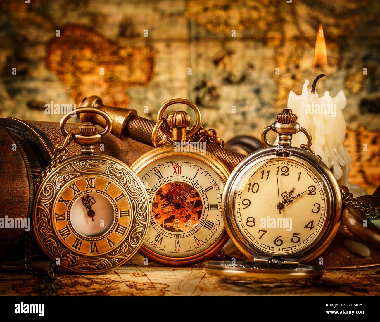Vintage pocket watch Stock Photo - Alamy