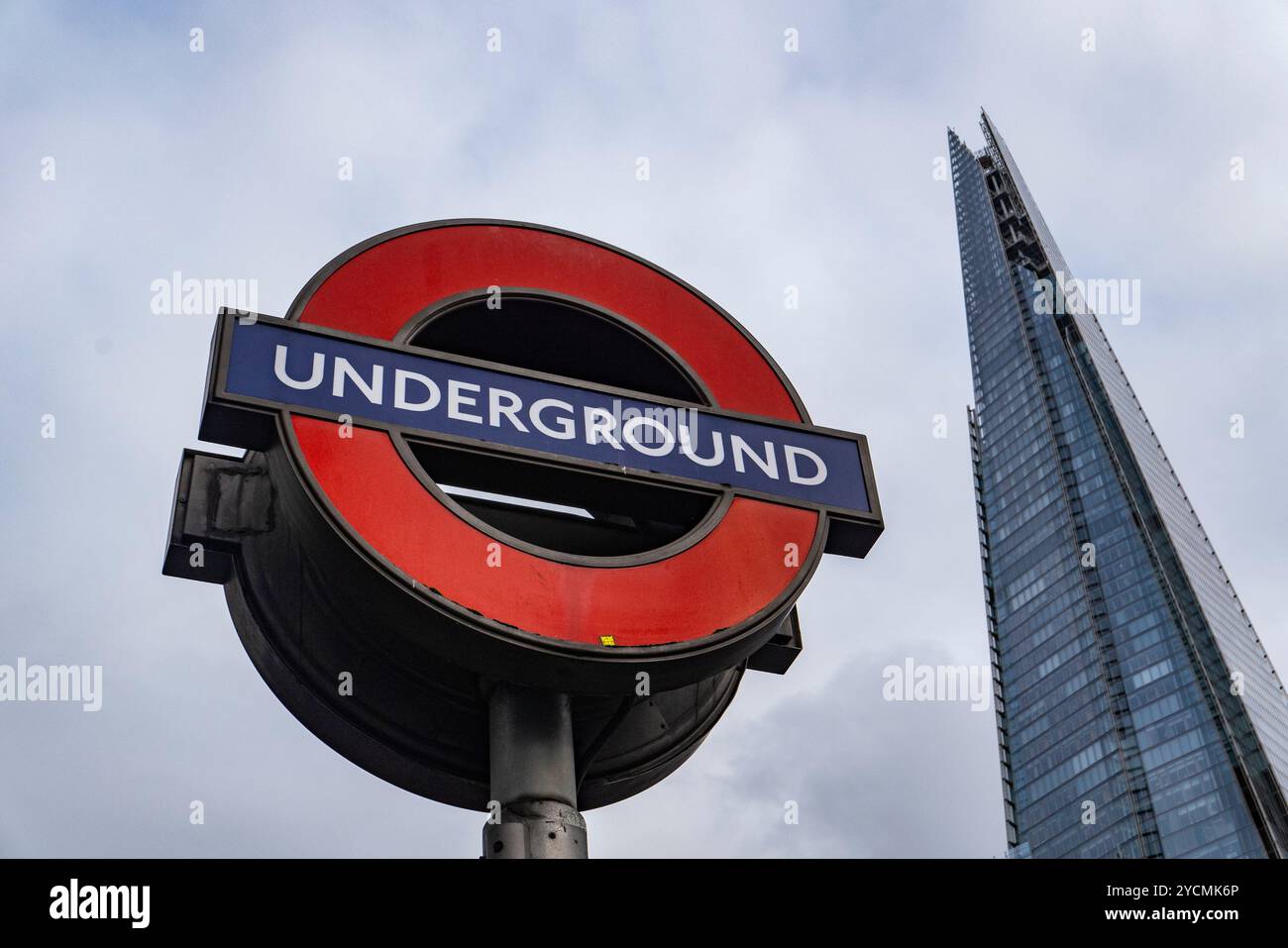Borough market sign hi-res stock photography and images - Alamy