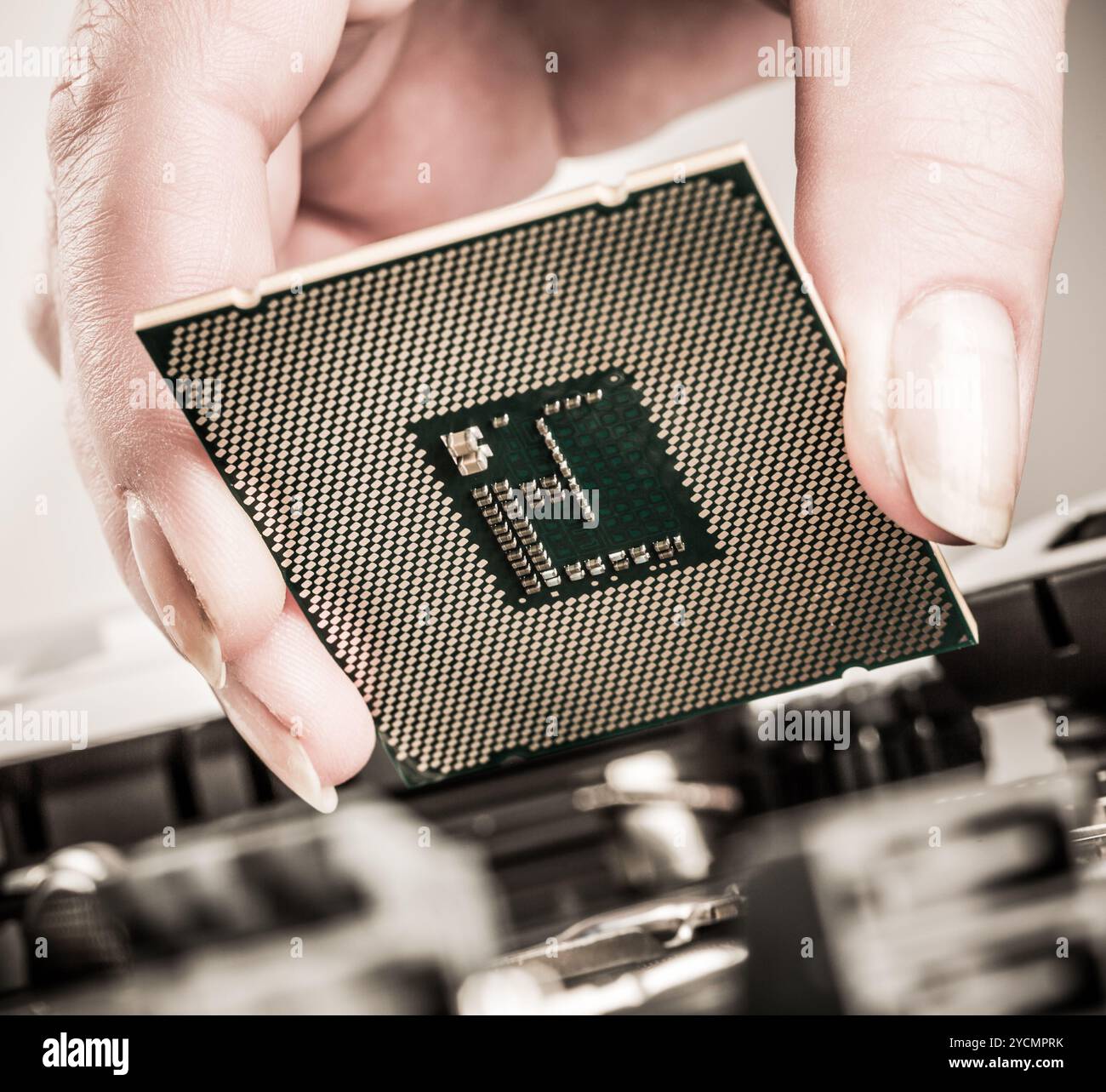 Processors testing hi-res stock photography and images - Alamy