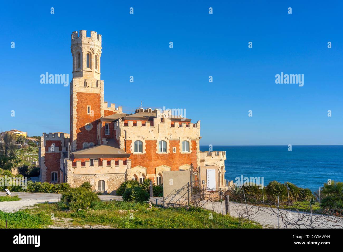 Portopalo di capo passero hi-res stock photography and images - Alamy