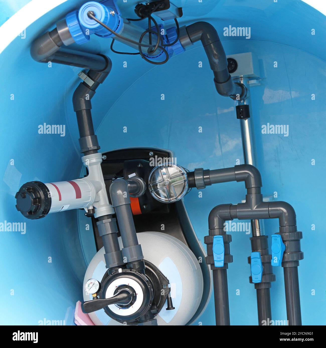 Pool pump filter hi-res stock photography and images - Alamy