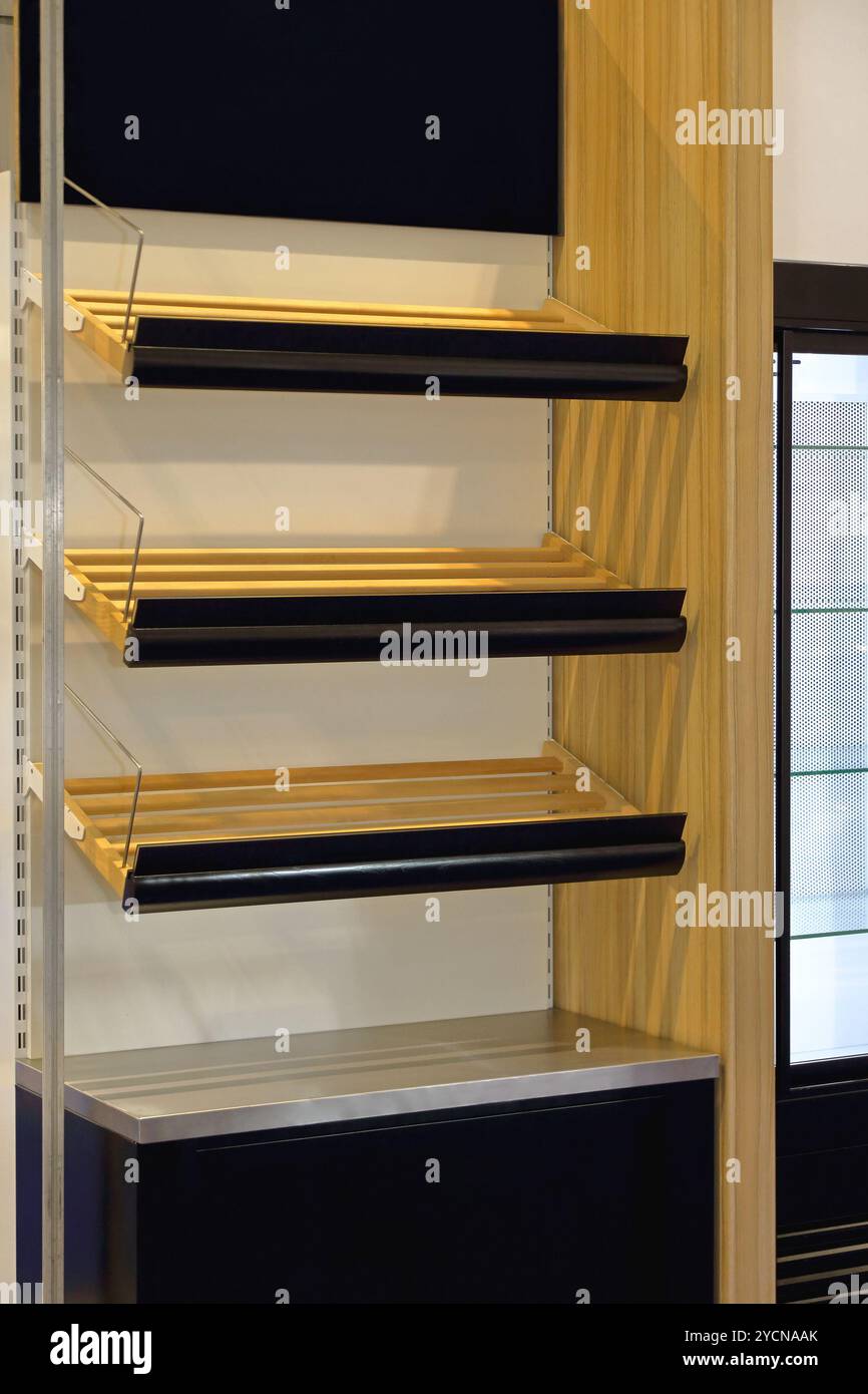 Bakery equipment hi-res stock photography and images - Alamy