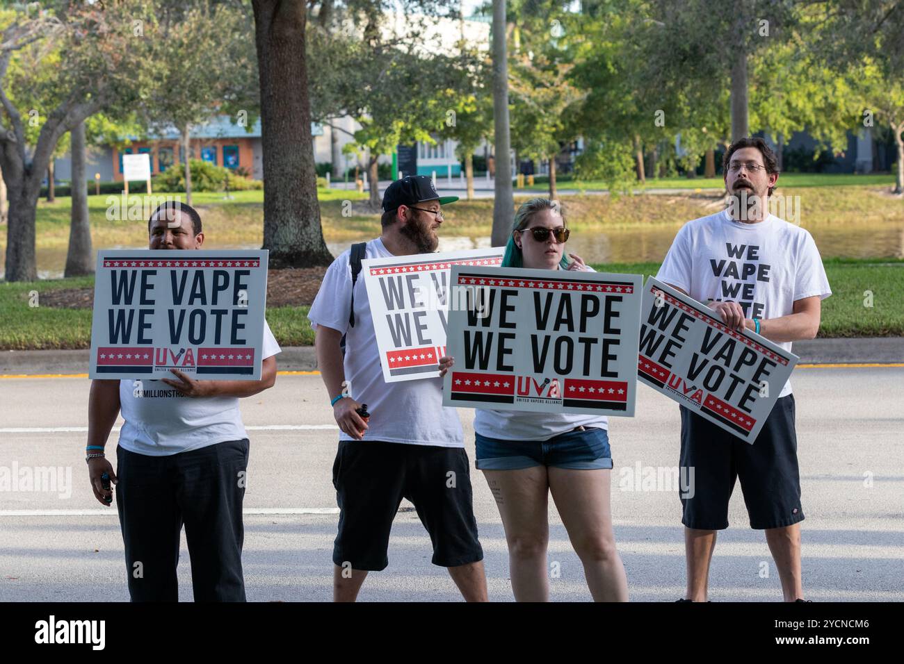 Sunrise, Florida, USA. 19th October 2024. Donald Trump supporters ...
