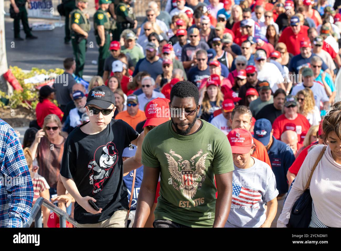 Sunrise, Florida, USA. 19th October 2024. Donald Trump supporters ...