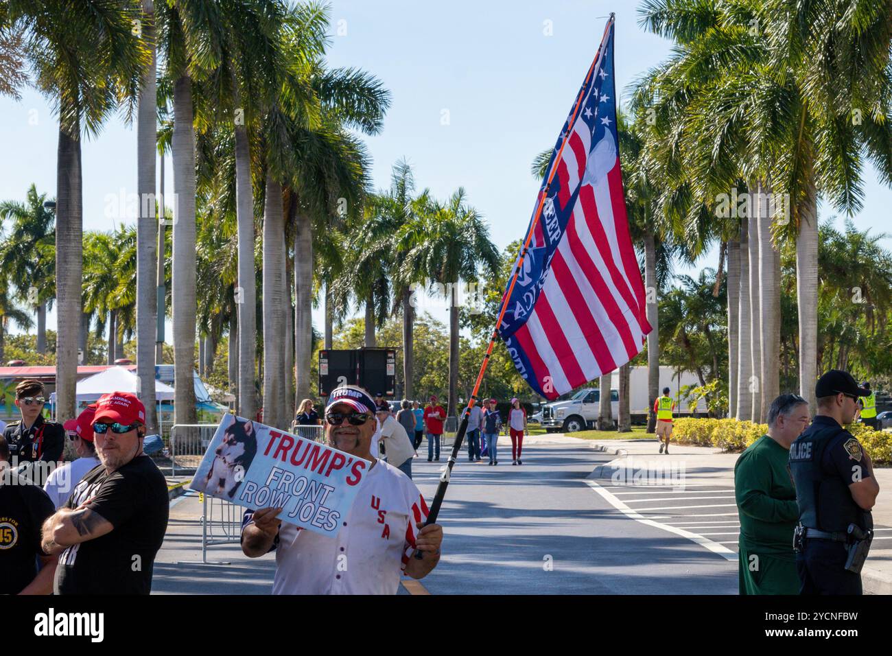 Sunrise, Florida, USA. 19th October 2024. Donald Trump supporters ...