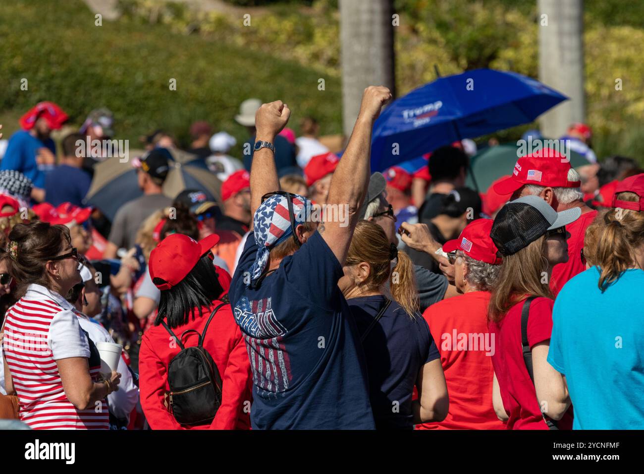 Sunrise, Florida, USA. 19th October 2024. Donald Trump supporters ...