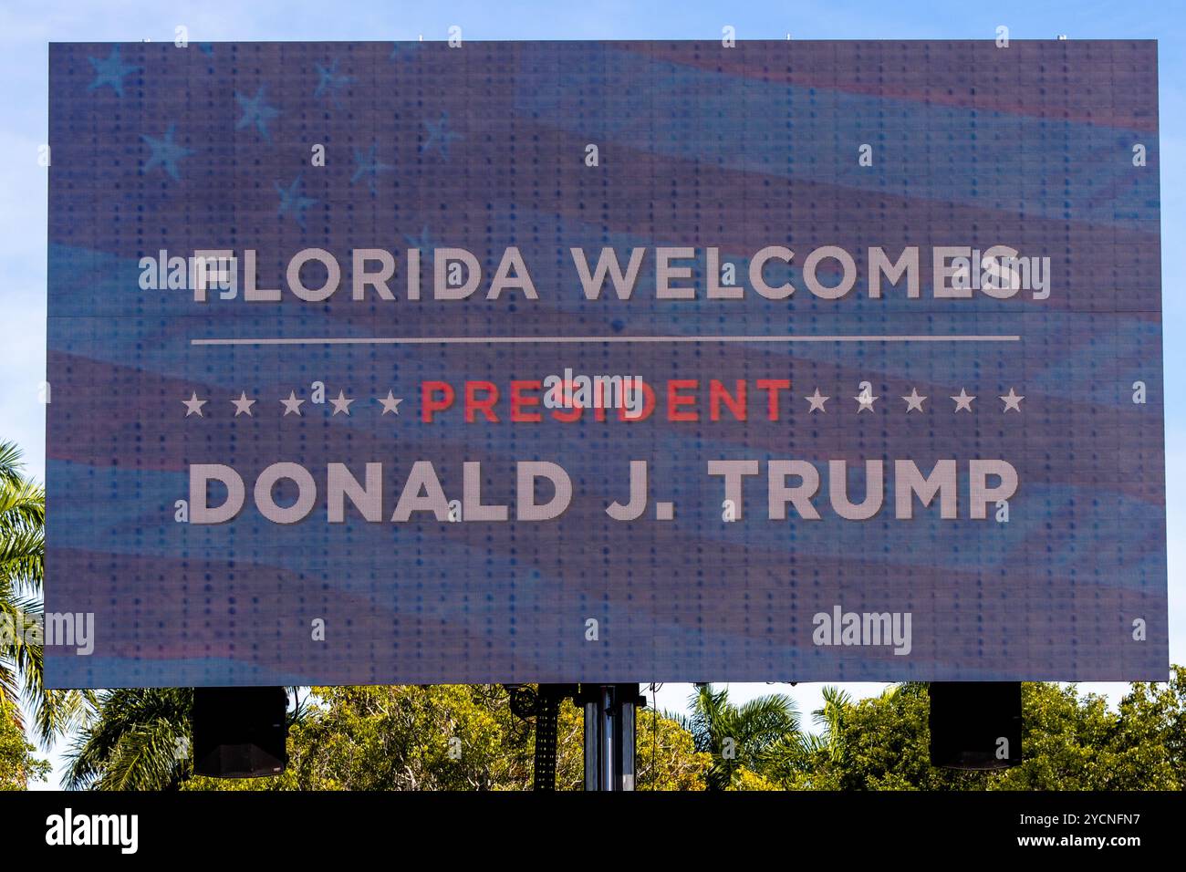 Sunrise, Florida, USA. 19th October 2024. Donald Trump supporters ...