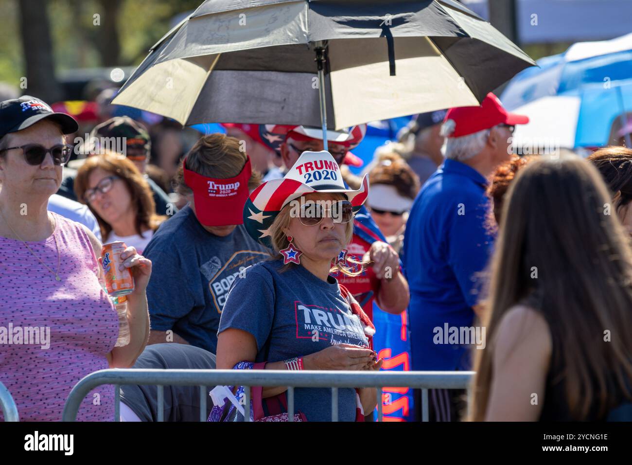 Sunrise, Florida, USA. 19th October 2024. Donald Trump supporters ...