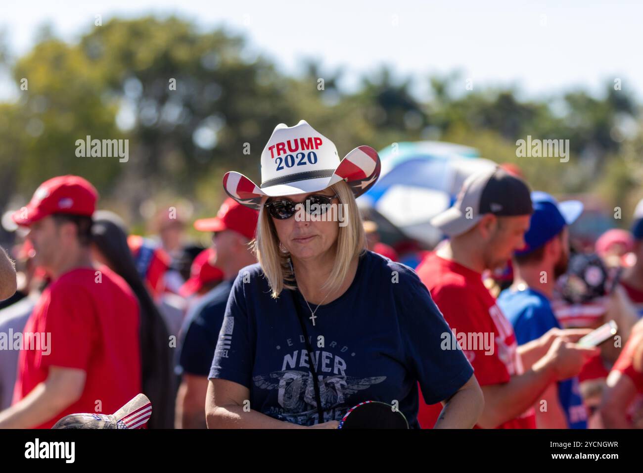 Sunrise, Florida, USA. 19th October 2024. Donald Trump supporters ...