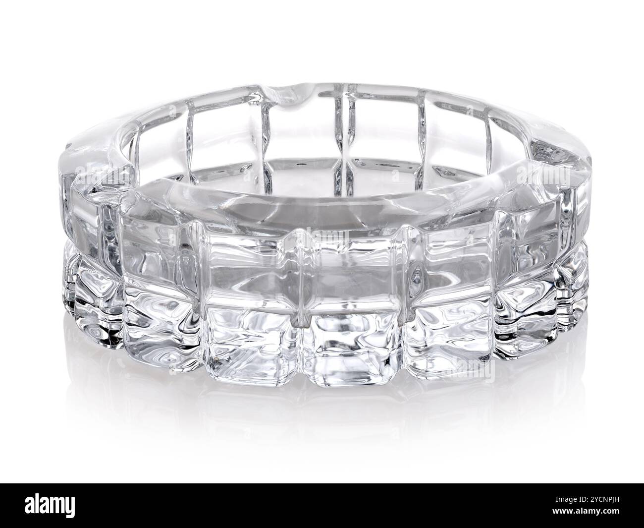 Cigar on ashtray hi-res stock photography and images - Alamy