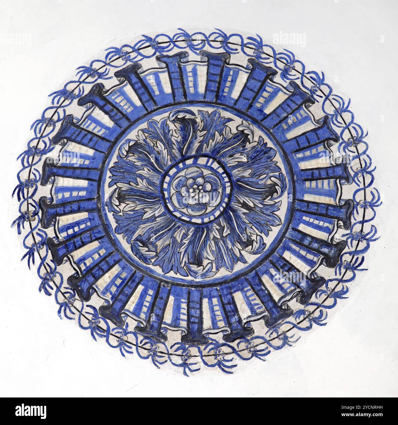 Mosque ceiling dome Stock Photo - Alamy