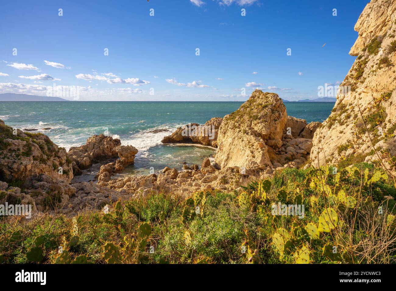 Cape of milazzo hi-res stock photography and images - Alamy
