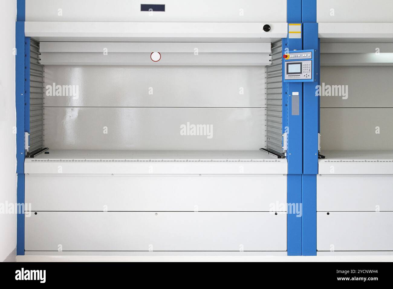 Automated shelving storage system hi-res stock photography and images ...