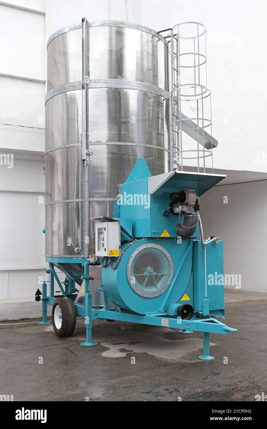 Corn dryer hi-res stock photography and images - Alamy