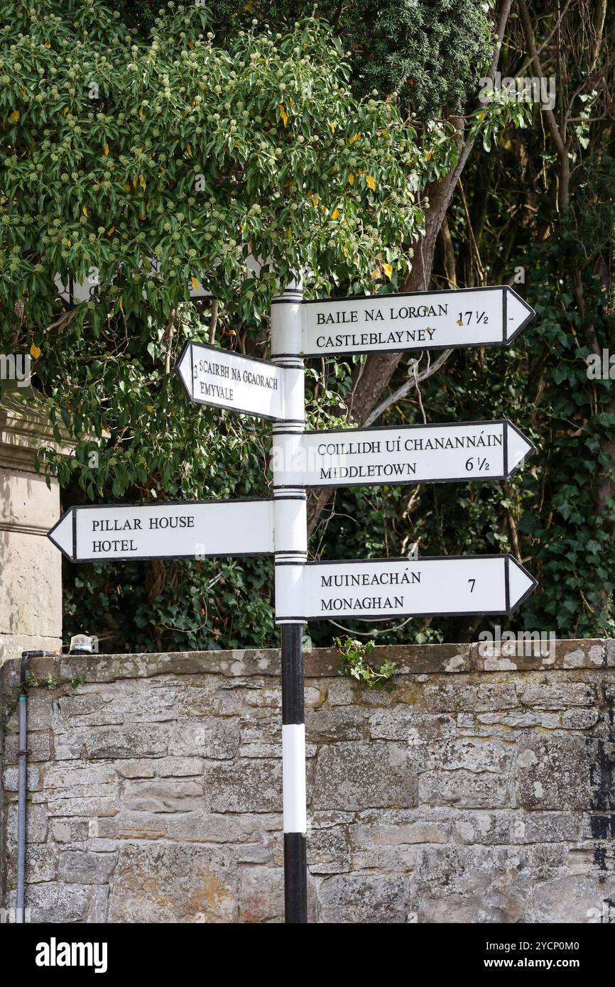 Direction signs county monaghan hi-res stock photography and images - Alamy