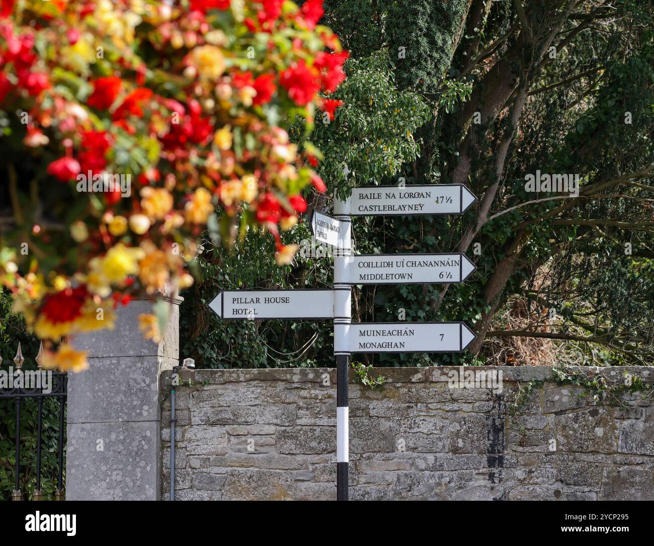 Direction signs county monaghan hi-res stock photography and images - Alamy