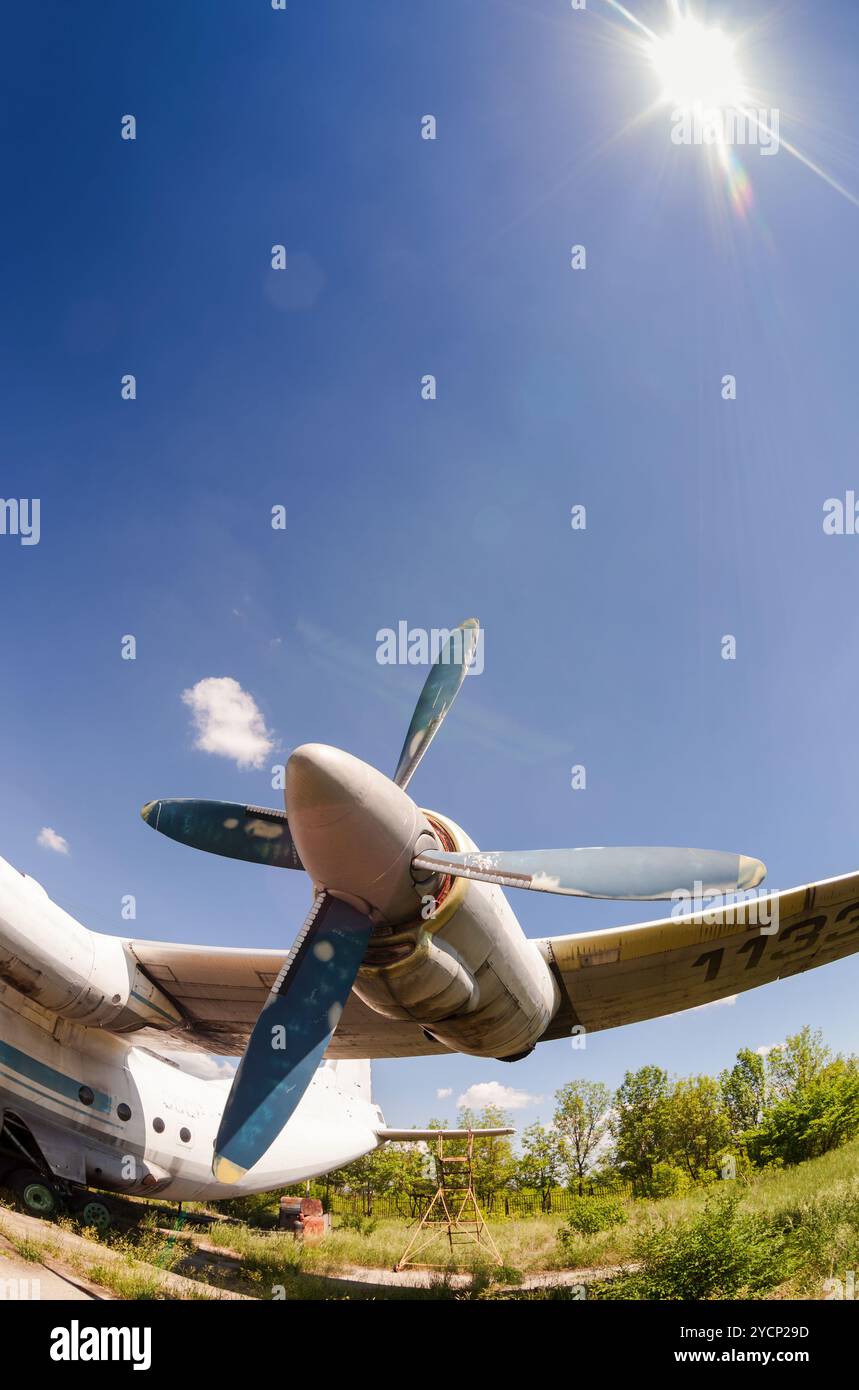 Antonov an 12 antonov airplane hi-res stock photography and images - Alamy