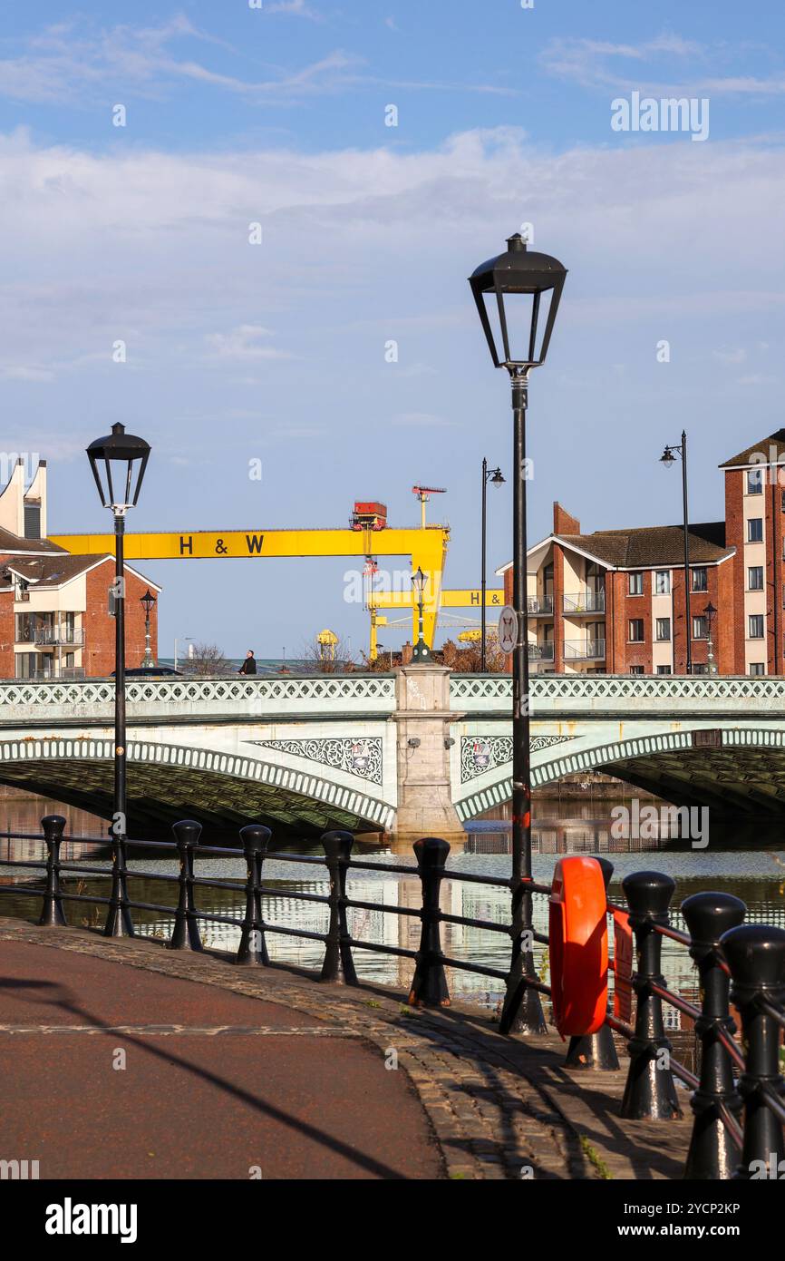 Riverside walk fence and lighting on pedestrian walkway banks of River ...
