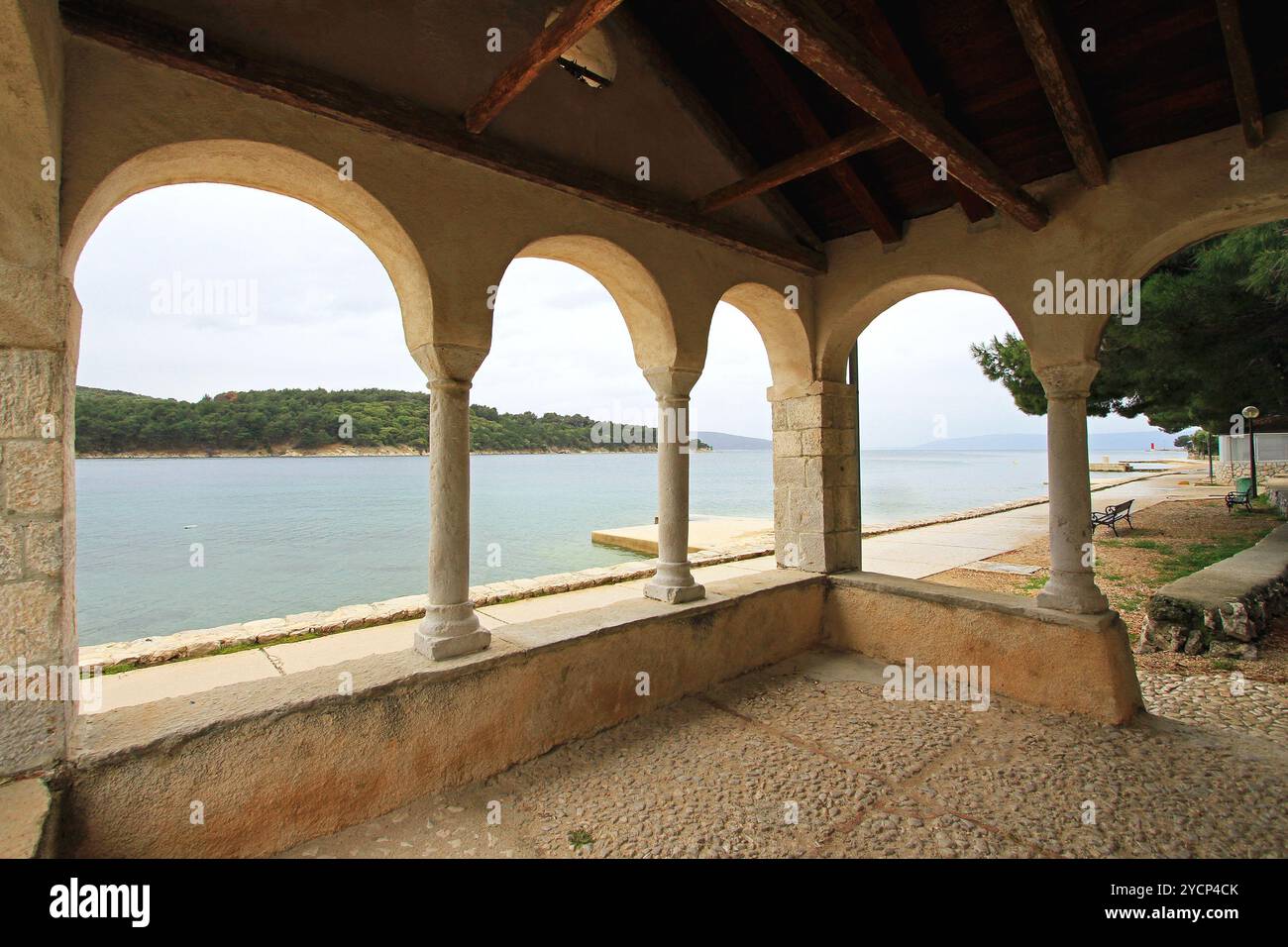 Medieval style chapel hi-res stock photography and images - Alamy