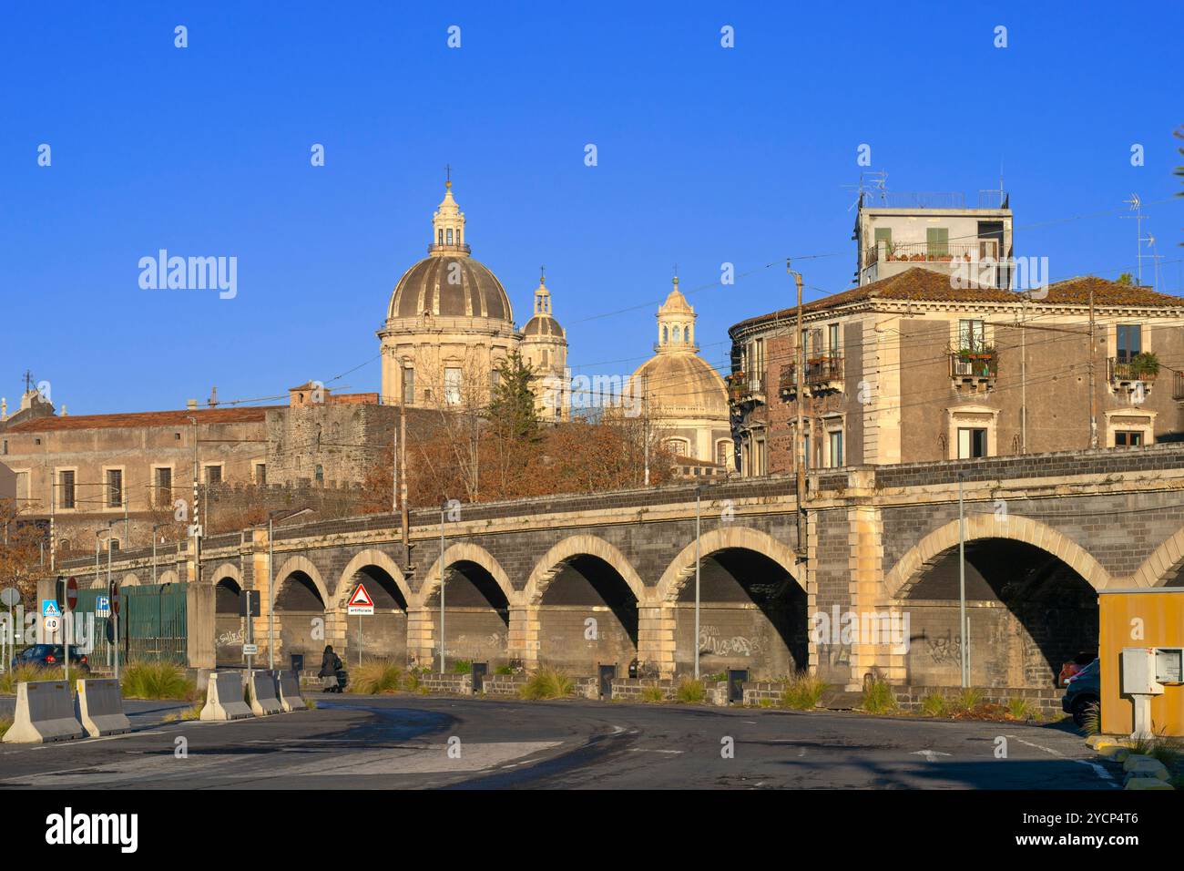 European archi hi-res stock photography and images - Alamy