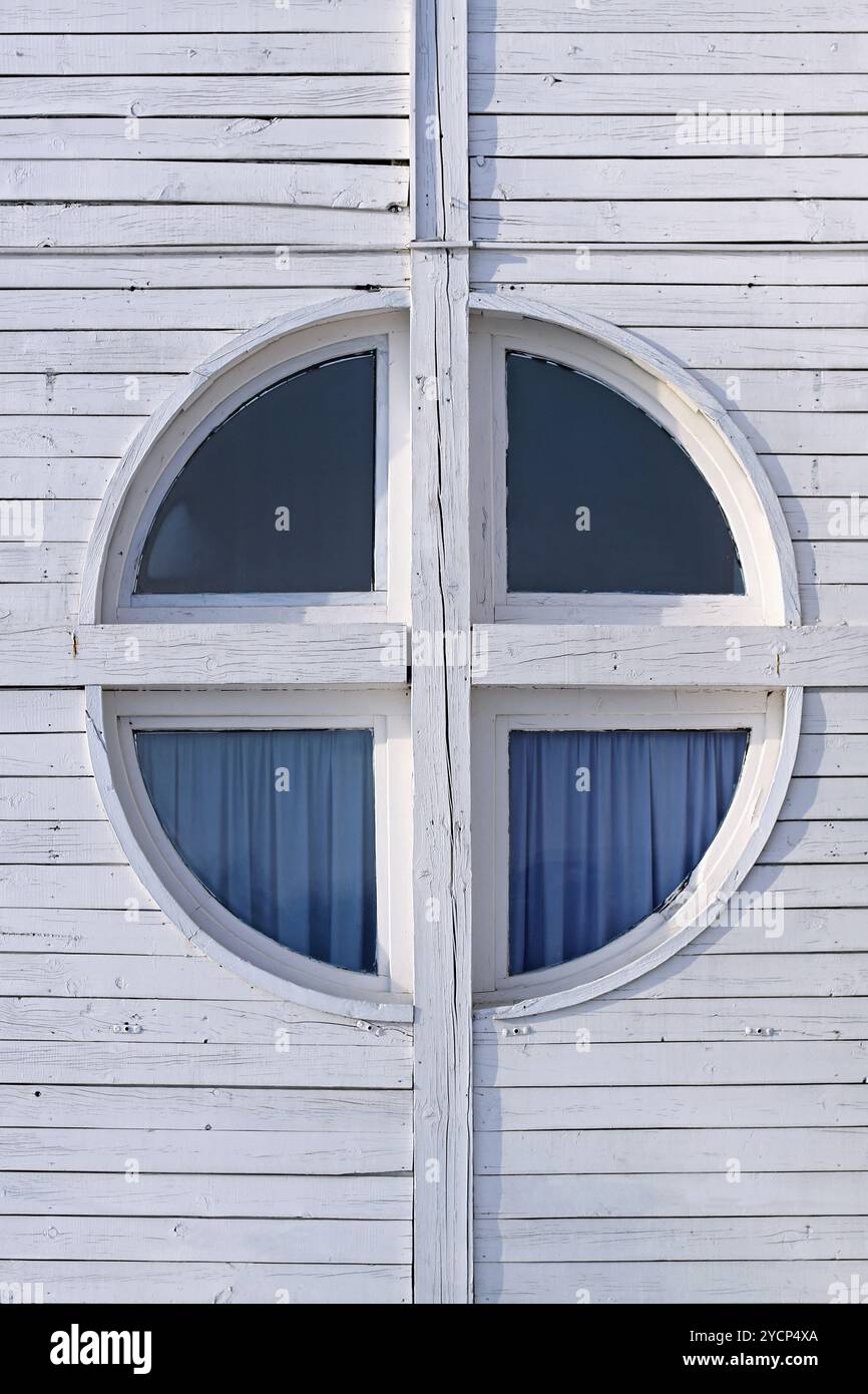 Round windows house exterior hi-res stock photography and images - Alamy