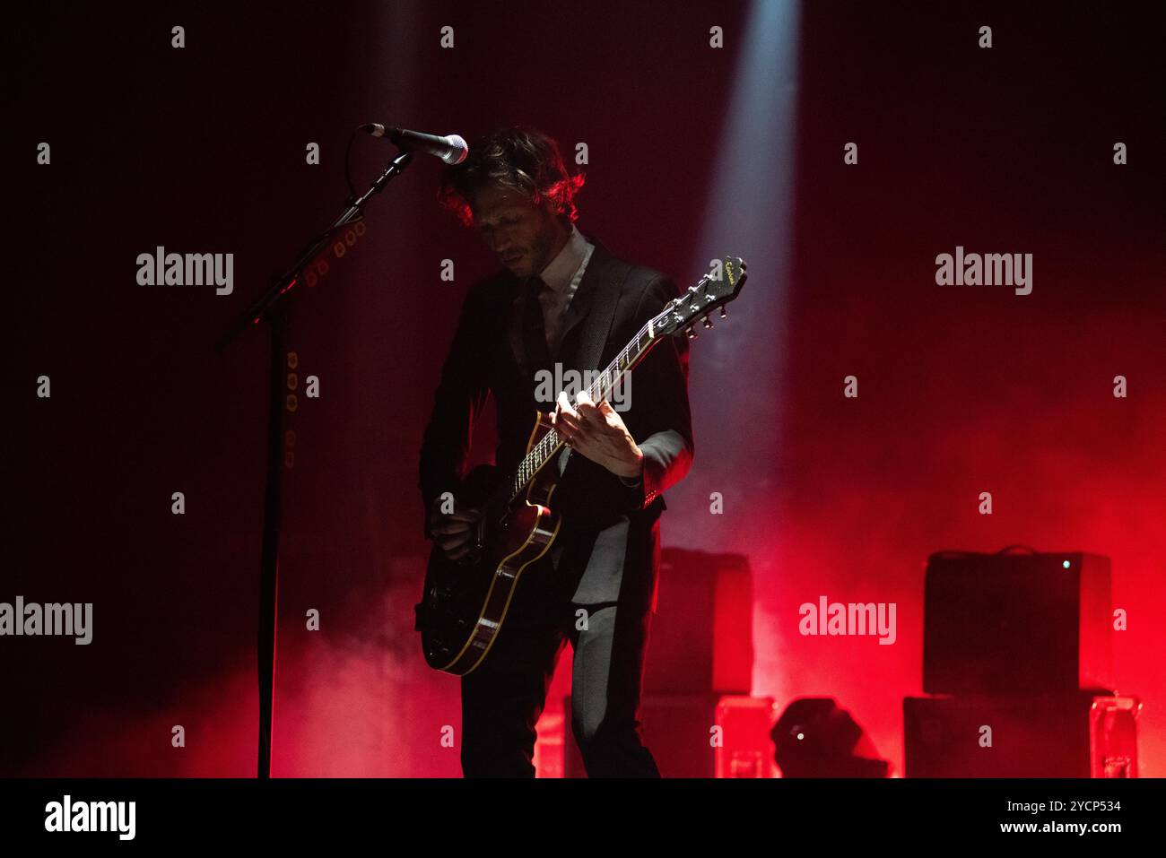 Interpol gitarrin hi-res stock photography and images - Alamy