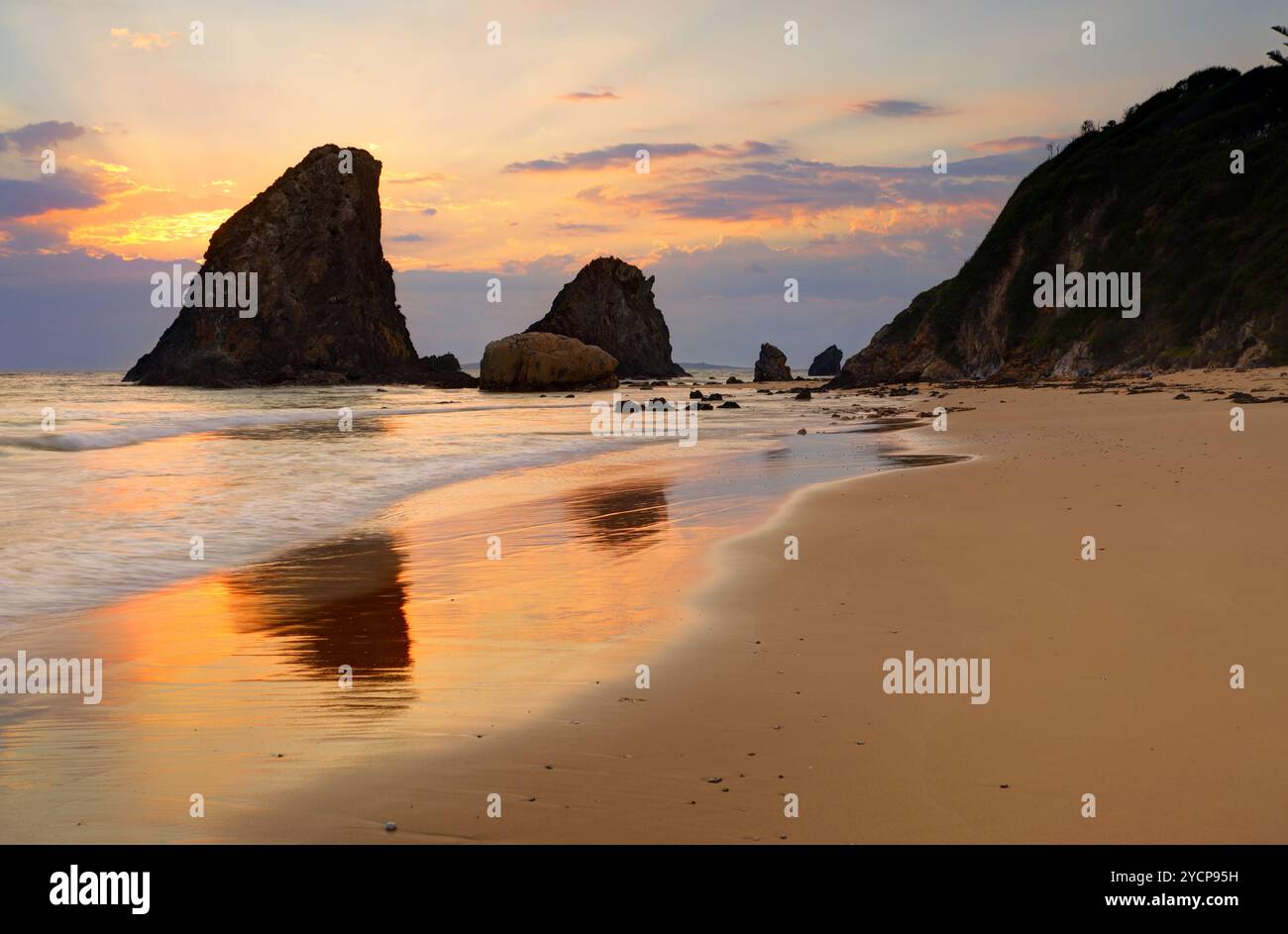 Glasshouse Rocks Narooma Stock Photo - Alamy