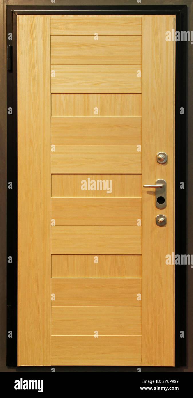 Yellow door home hi-res stock photography and images - Alamy