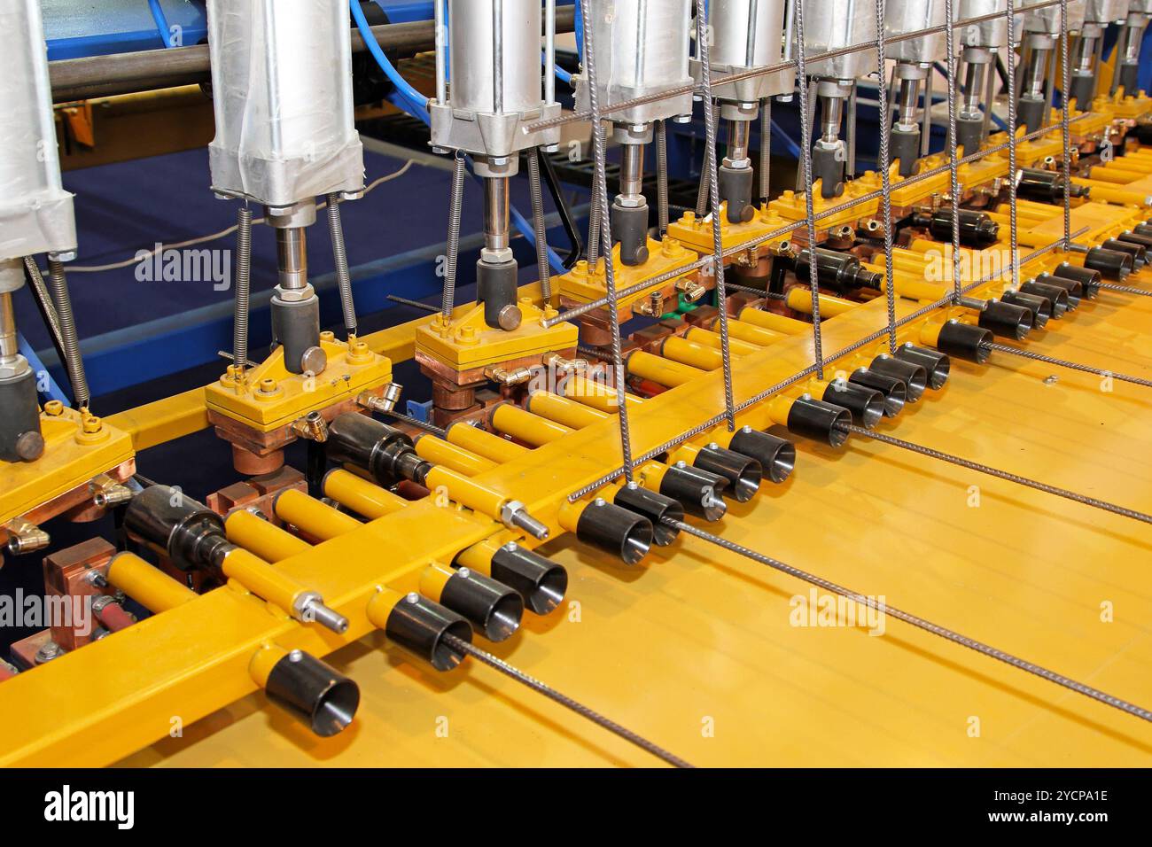 Detailed working process of rebar welding machine Stock Photo - Alamy