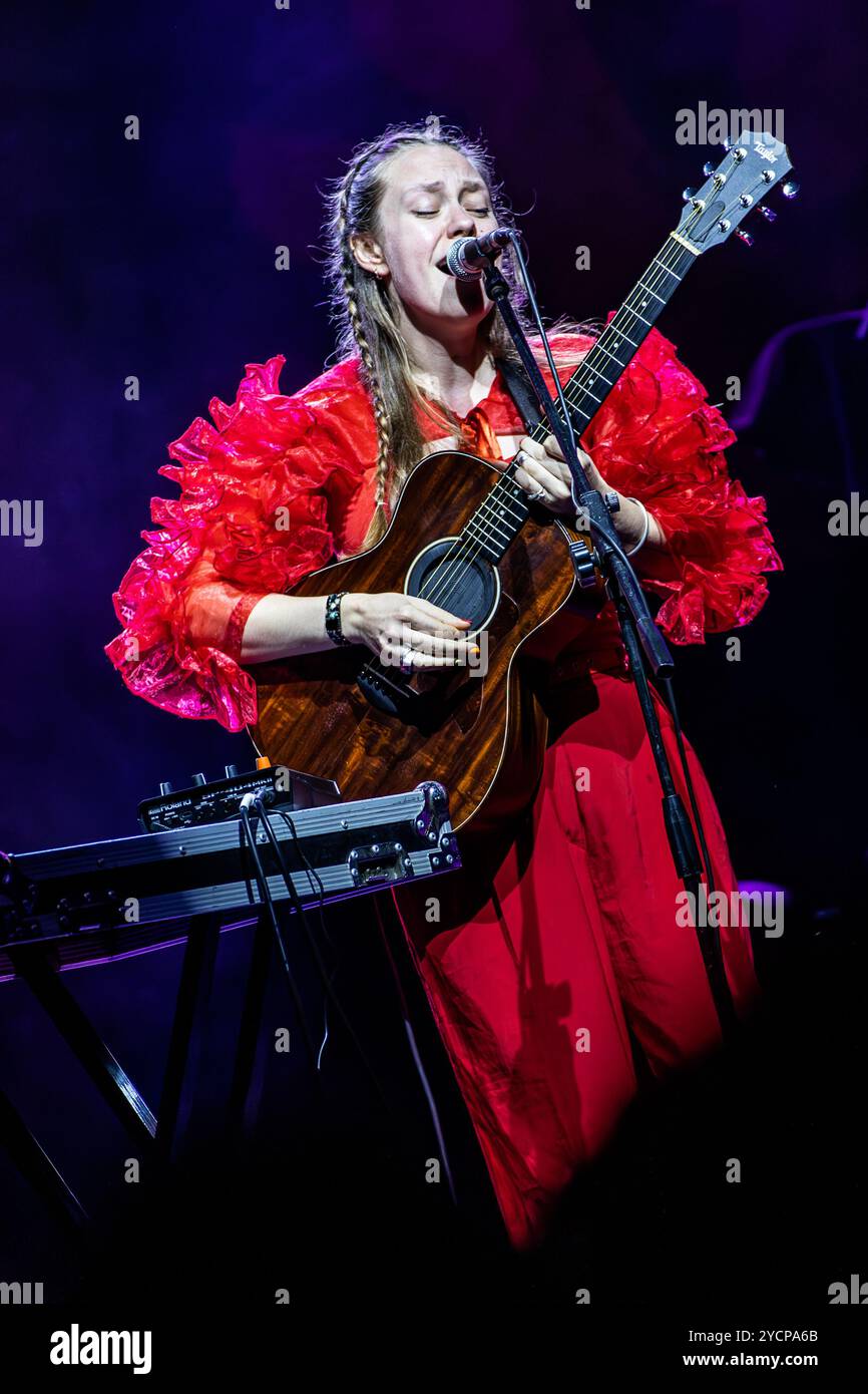 Milan Italy. 22th oct 2024. The English singer-songwriter ANNA B ...