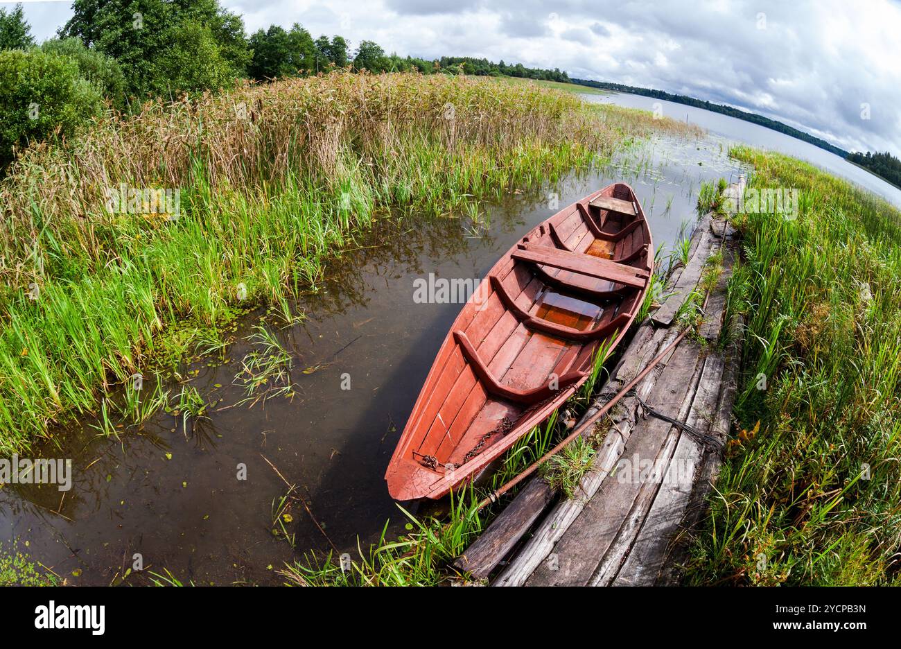 Summer scene scenery boat hi-res stock photography and images - Alamy