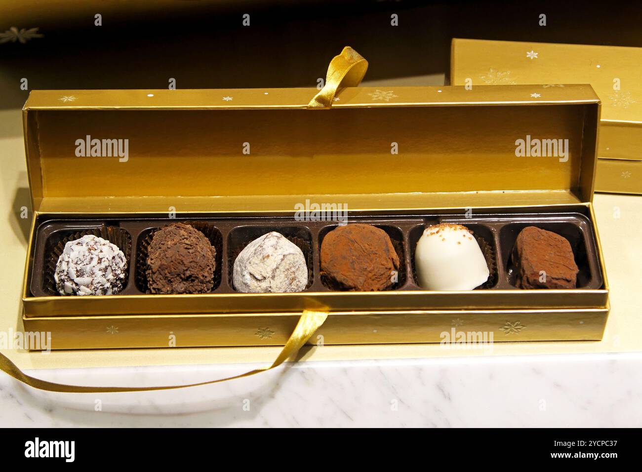 Truffles in gift box hi-res stock photography and images - Alamy