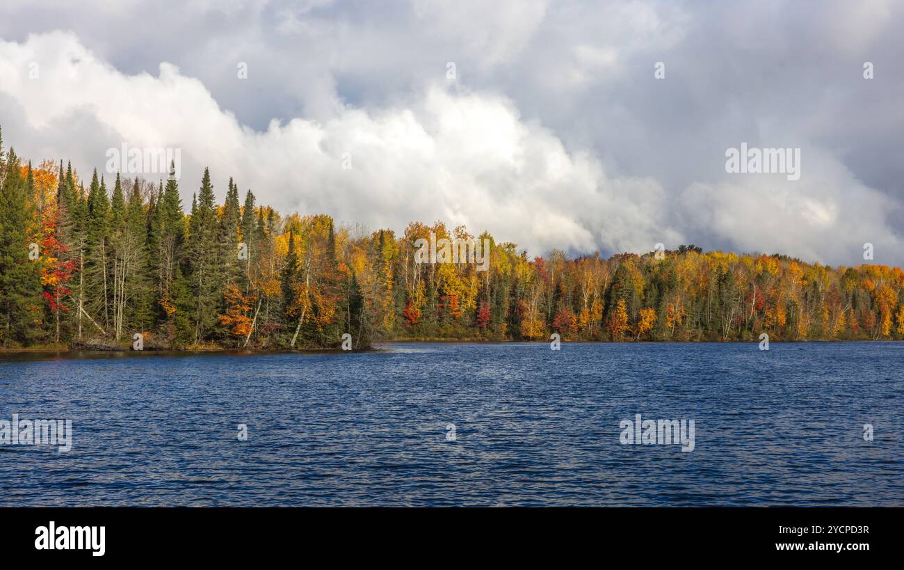 Day Lake on an autumn morning in northern Wisconsin Stock Photo - Alamy
