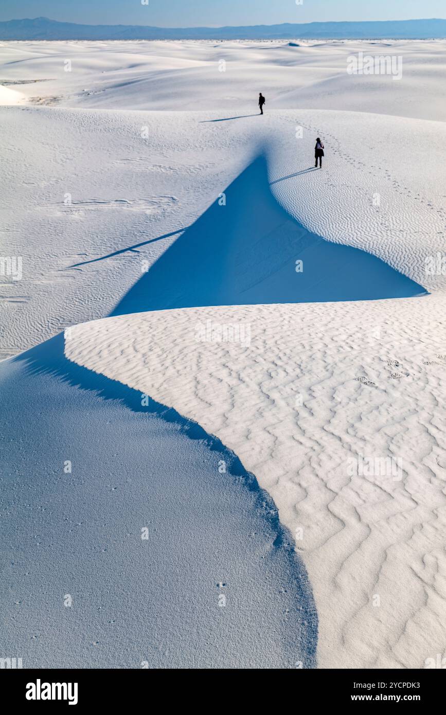 ALKALI FLAT TRAIL WHITE SANDS NATIONAL PARK ALAMOGORDO NEW MEXICO USA ...