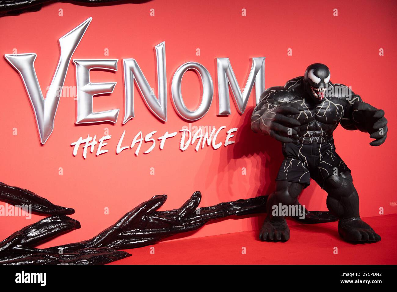London, UK. 23 Oct, 2024. Pictured: A cos player dressed up as Venom ...