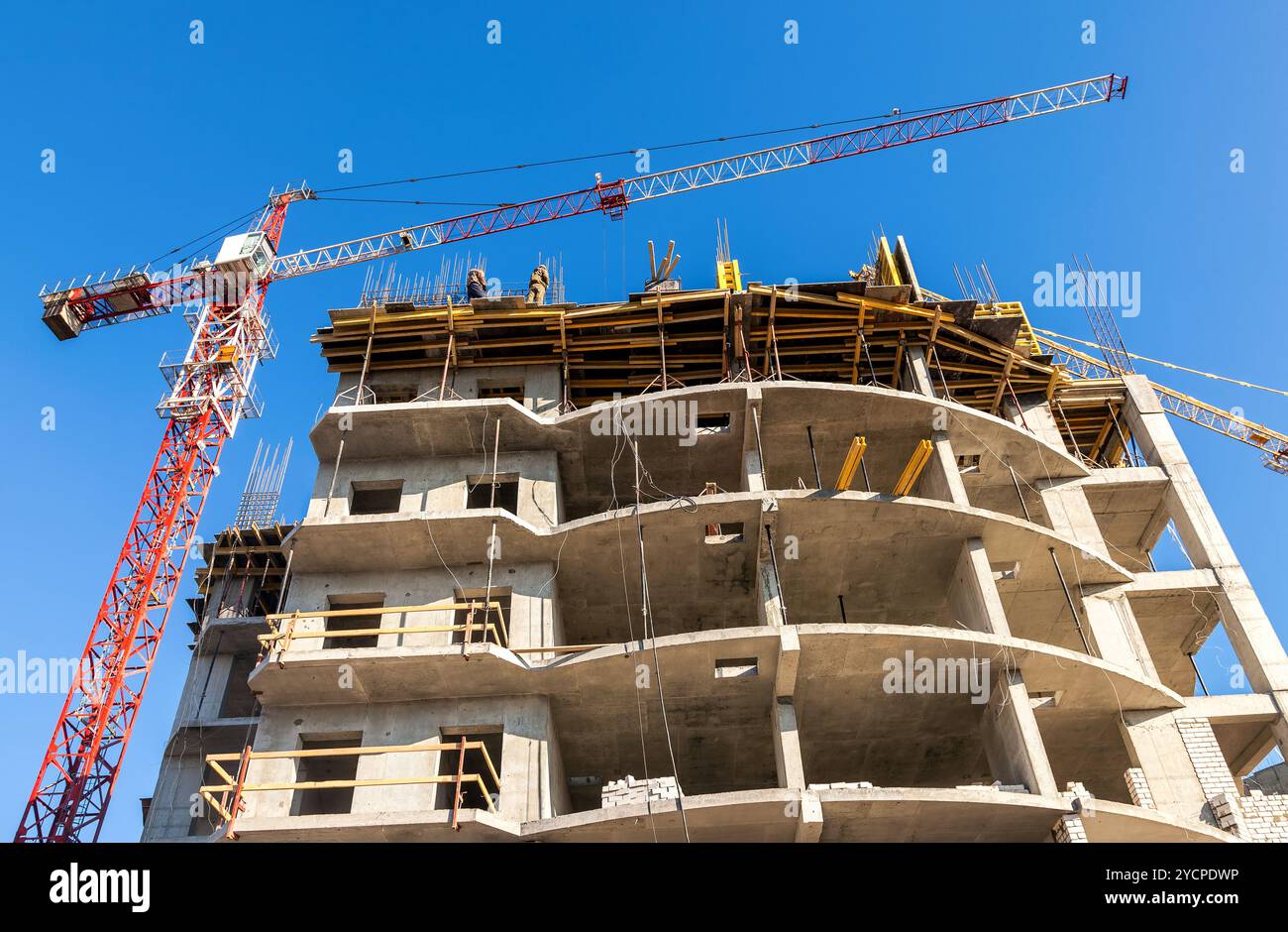 Tall building under hi-res stock photography and images - Alamy