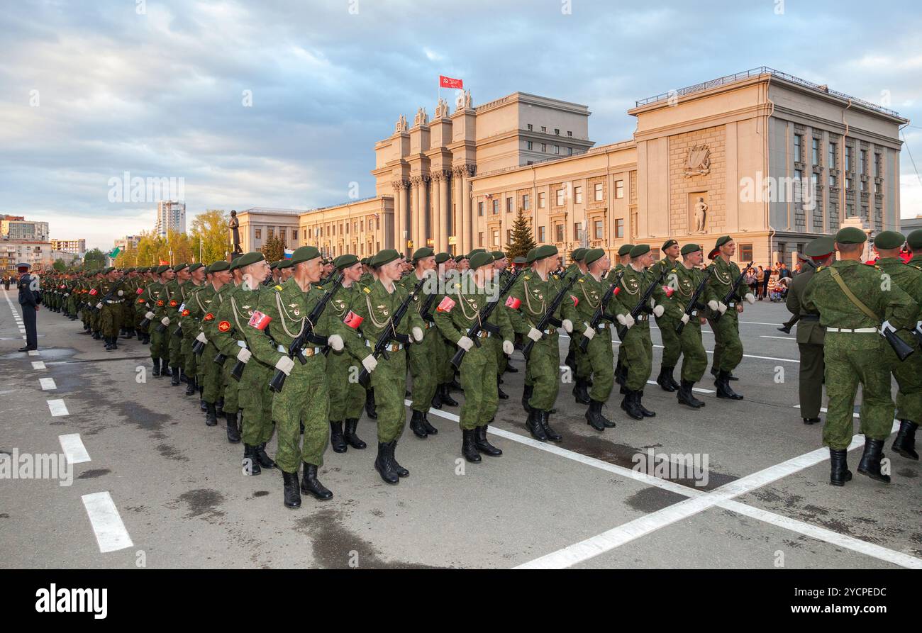 SAMARA, RUSSIA - MAY 6: Parade rehearsal before the Day of Victory in ...