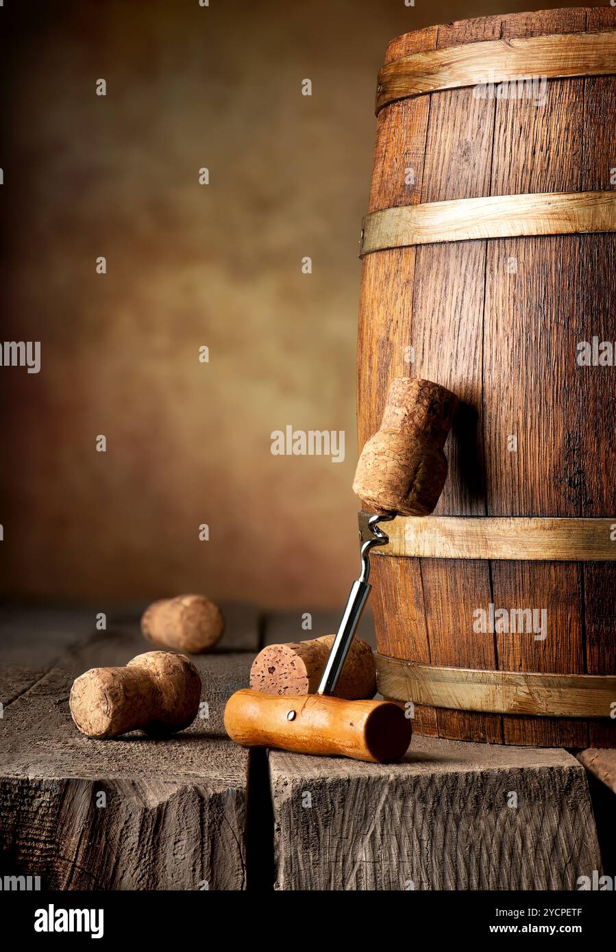 Cask texture hi-res stock photography and images - Alamy