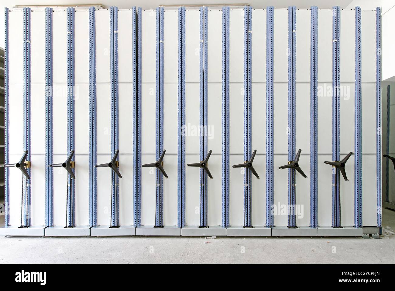 Shelving organization hi-res stock photography and images - Alamy