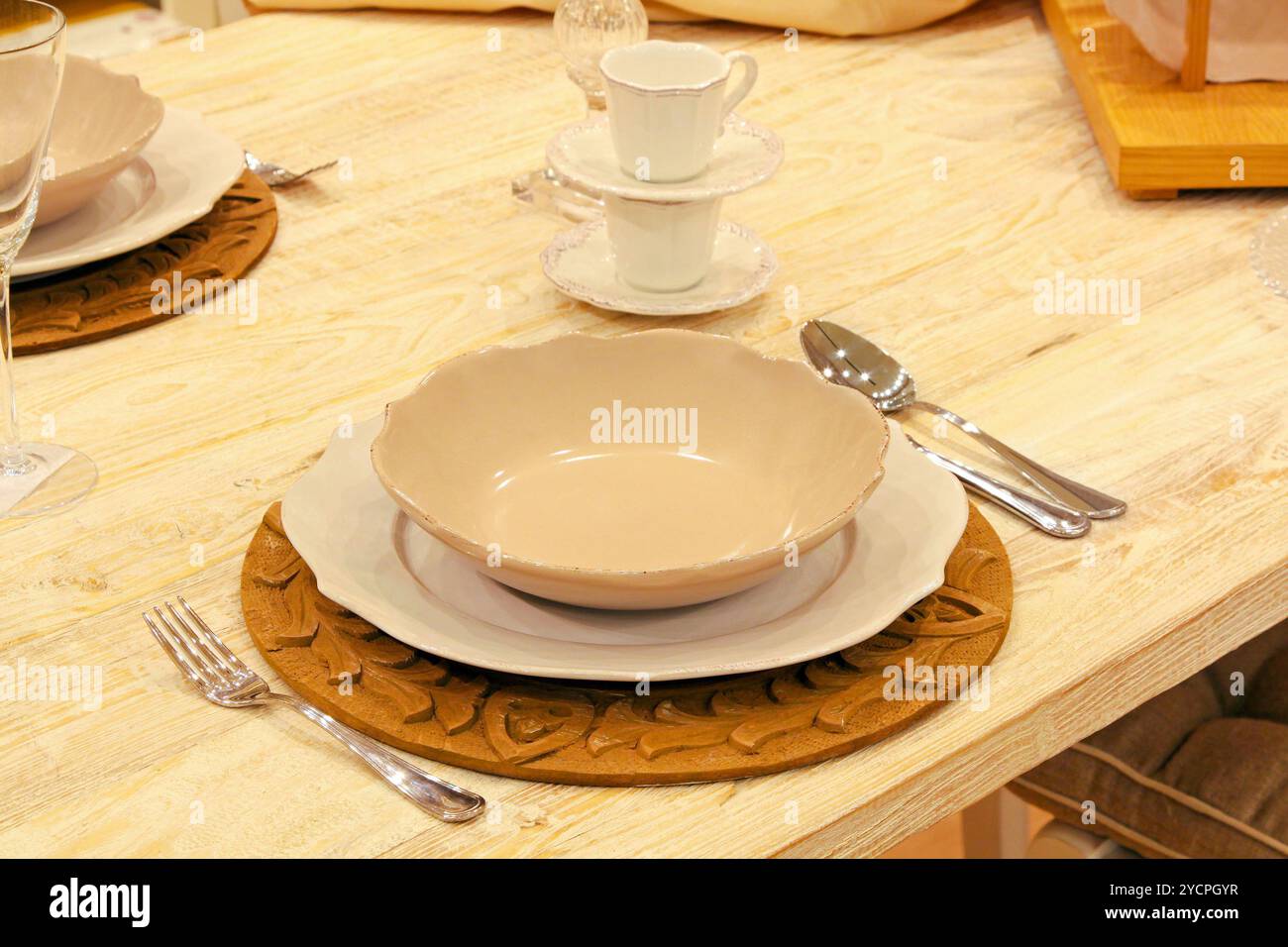 Tabletop setup hi-res stock photography and images - Alamy