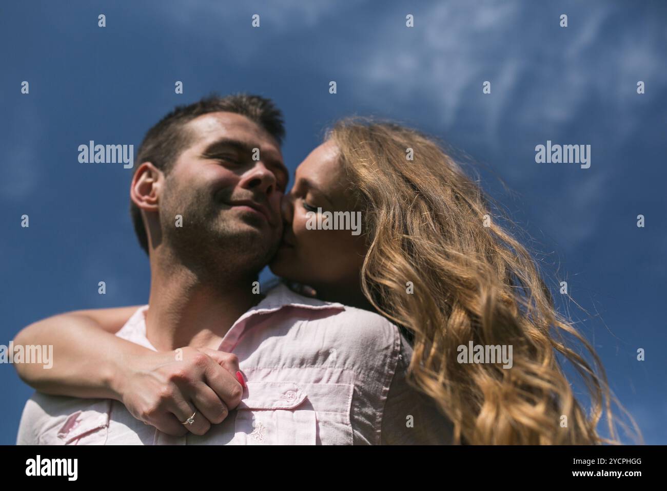 Hugging face hi-res stock photography and images - Alamy