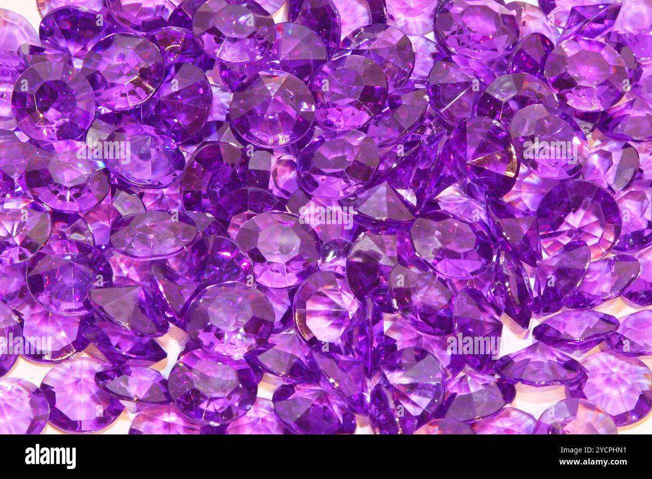 Purple and sparkling hi-res stock photography and images - Alamy