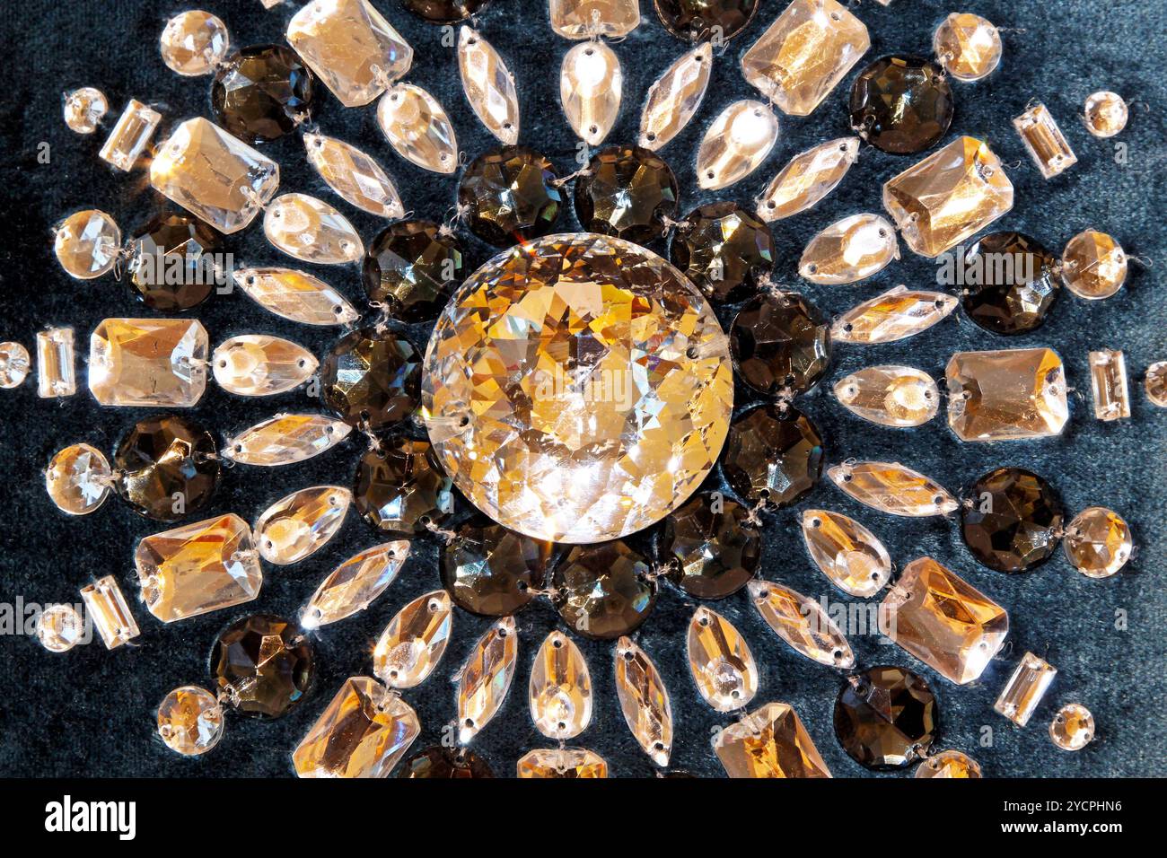 Sparkling stones hi-res stock photography and images - Alamy