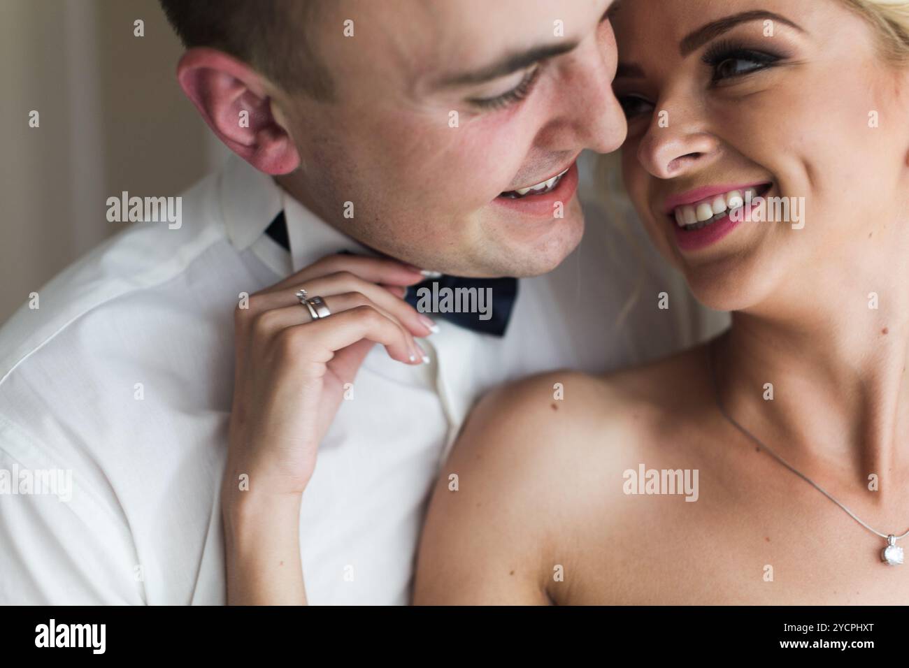 Beautiful young couple bride hi-res stock photography and images - Alamy