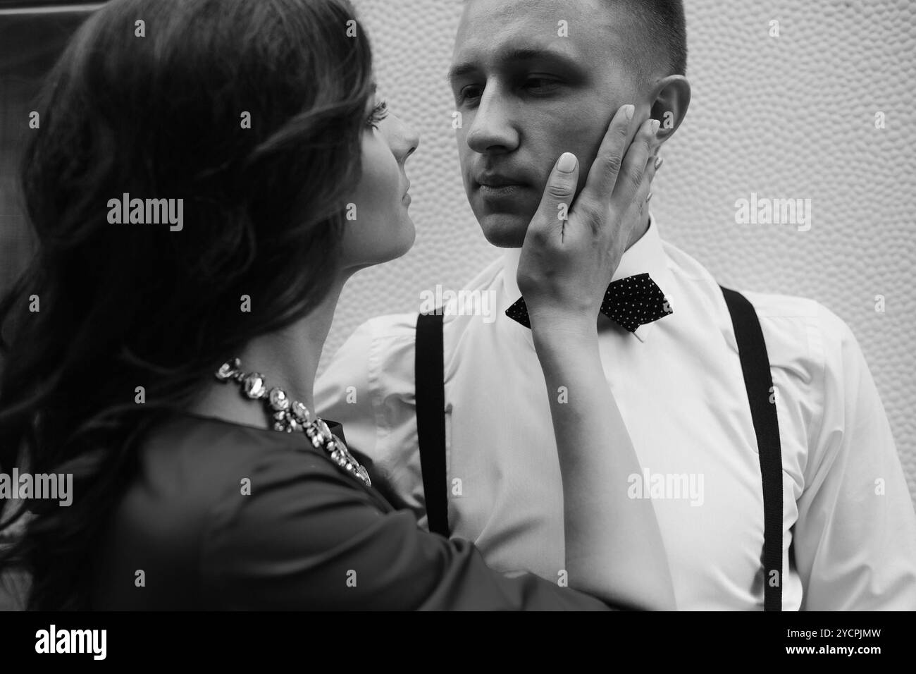 Beautiful woman from behind hi-res stock photography and images - Alamy