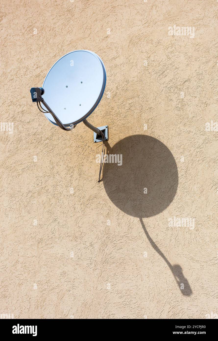 Satellite dish mounted on house hi-res stock photography and images - Alamy